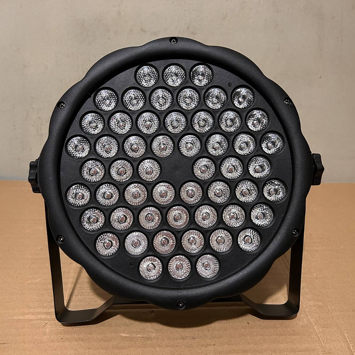 PAR LED PLANO UV 54X1.5W - ALCALED PERÚ