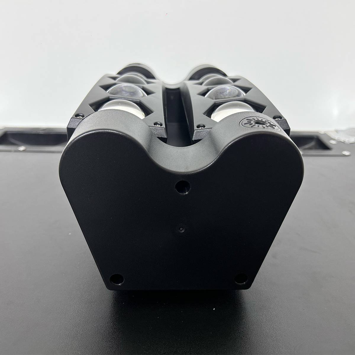 MINI ARAÑA ORUS 8X3W RGBW CON LASER - ALCALED PERÚ