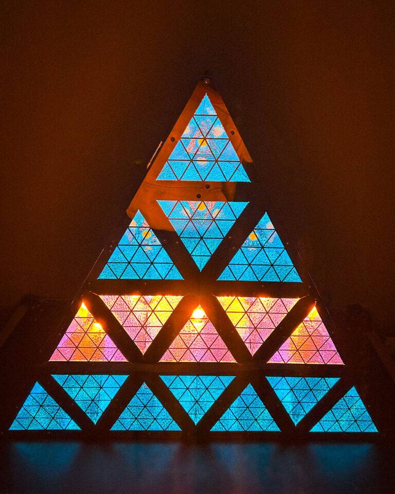 TRIANGULO LED DE 600W - ALCALED PERÚ