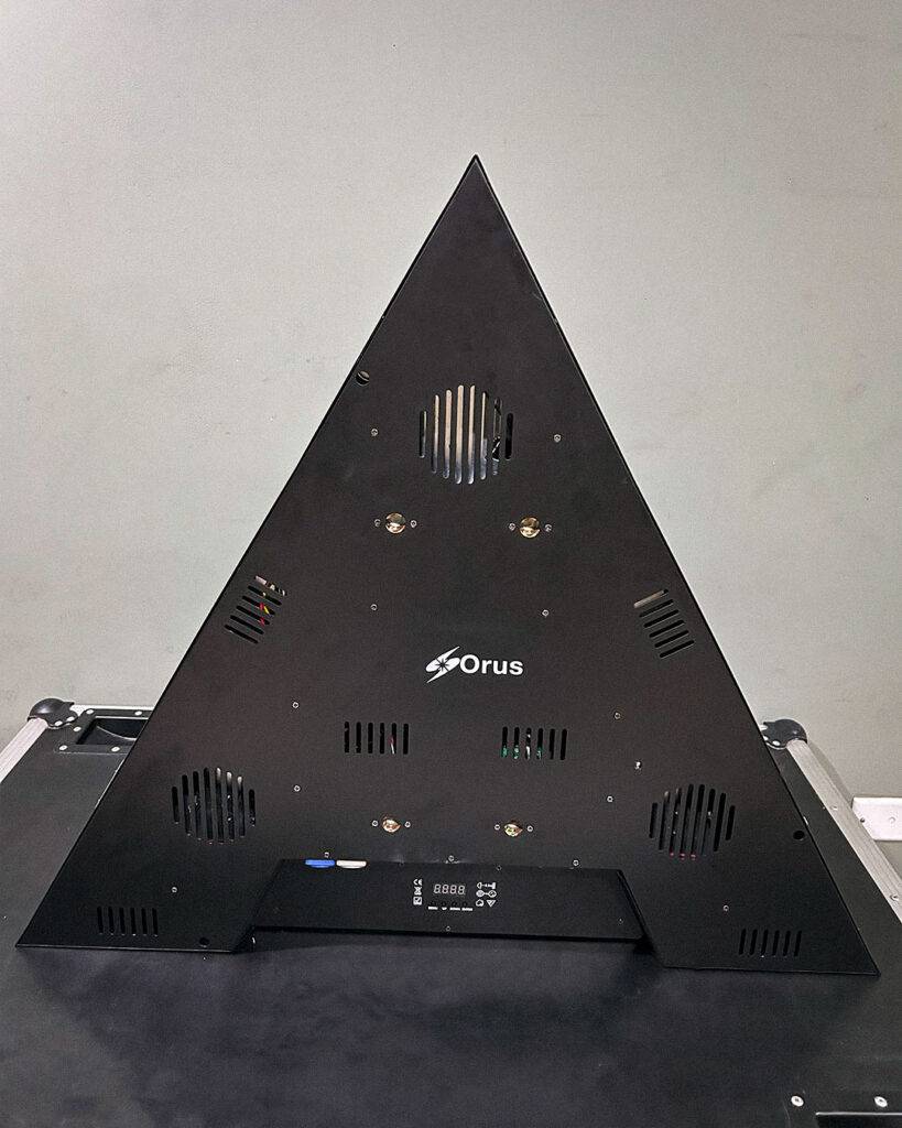 TRIANGULO LED DE 600W - ALCALED PERÚ